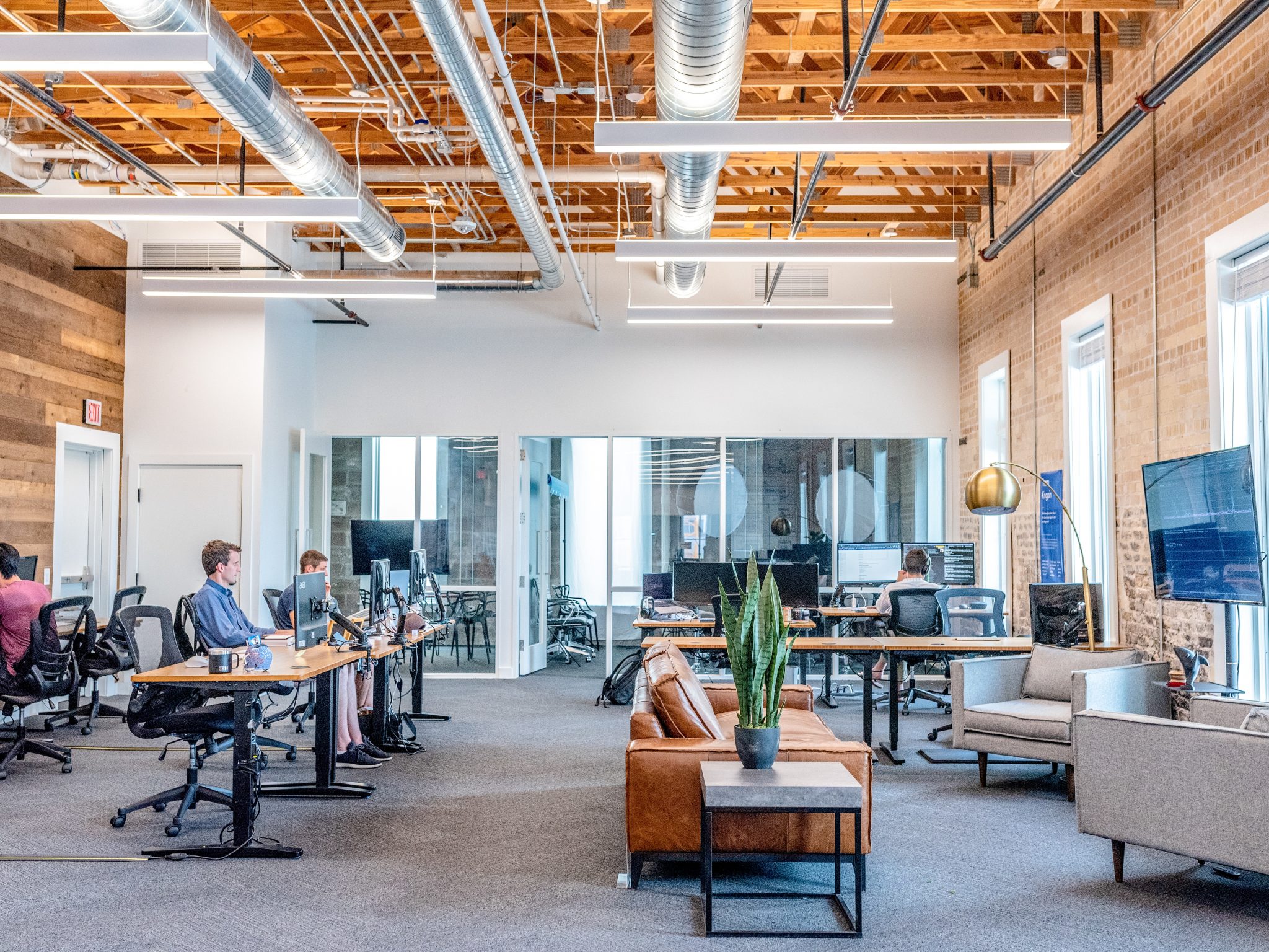 What to Do During a Medical Emergency in the Office – AtMedica